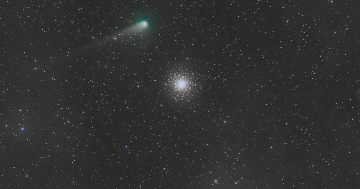 Comet C2017K2 passing M10 | Telescope Live